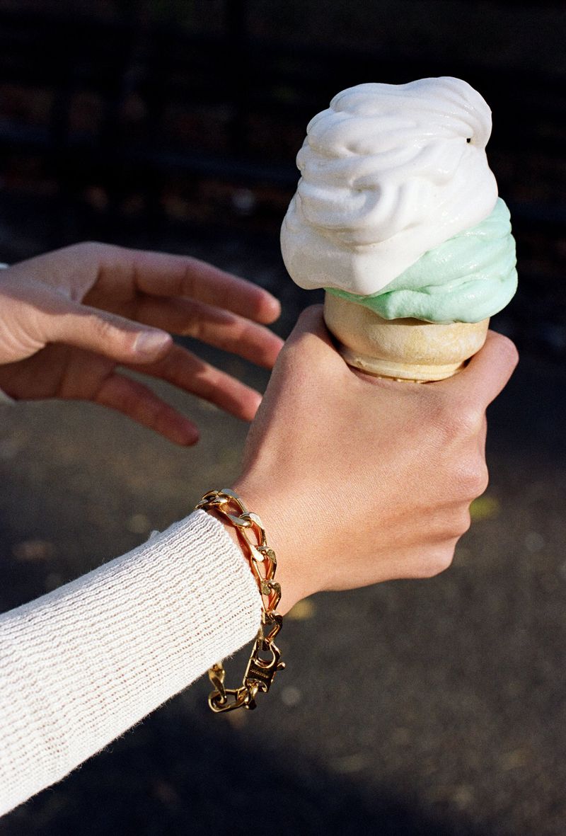 Jacquemus Accessory Story (Jacquemus)