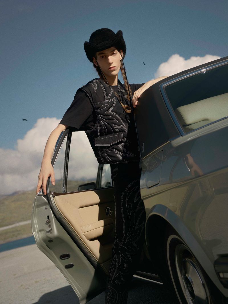 Bally Curling By Rhuigi Villaseñor (Bally)