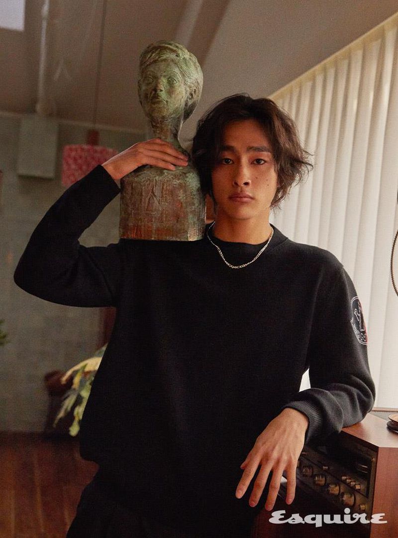 The moment when Moncler and model Taejun Hong met (Esquire Korea)