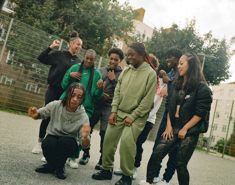 Join Forces with Sturdy Off 22 (Nike)