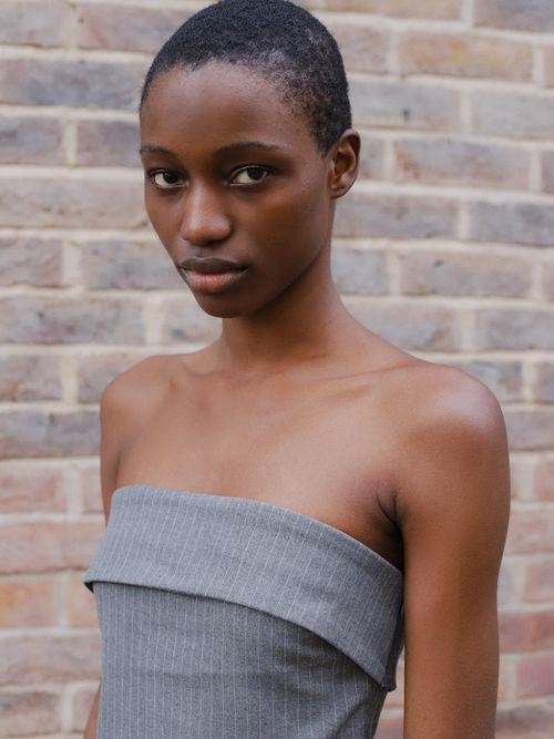 Efe Ubioma - Model - detail by people