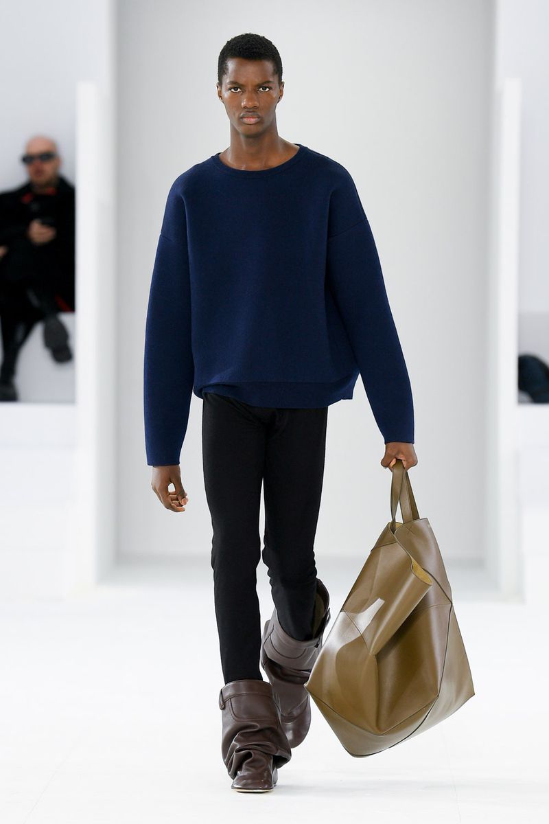 Loewe F/W 23 Men's Show (Loewe)