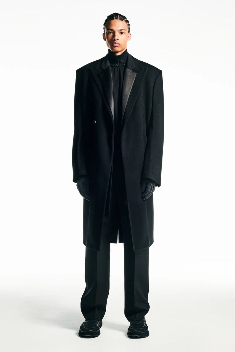 Givenchy Resort 2023 Men's Lookbook (Givenchy)