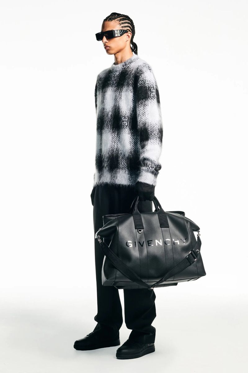 Givenchy Resort 2023 Men's Lookbook (Givenchy)