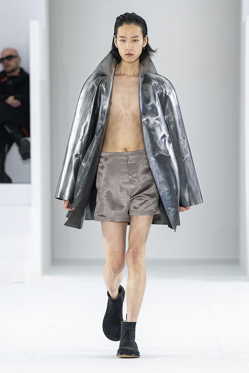 Loewe F/W 23 Men's Show (Loewe)