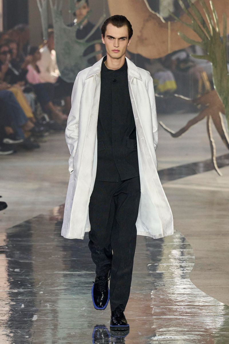 Shiatzy Chen S/S 24 Show (Shiatzy Chen)