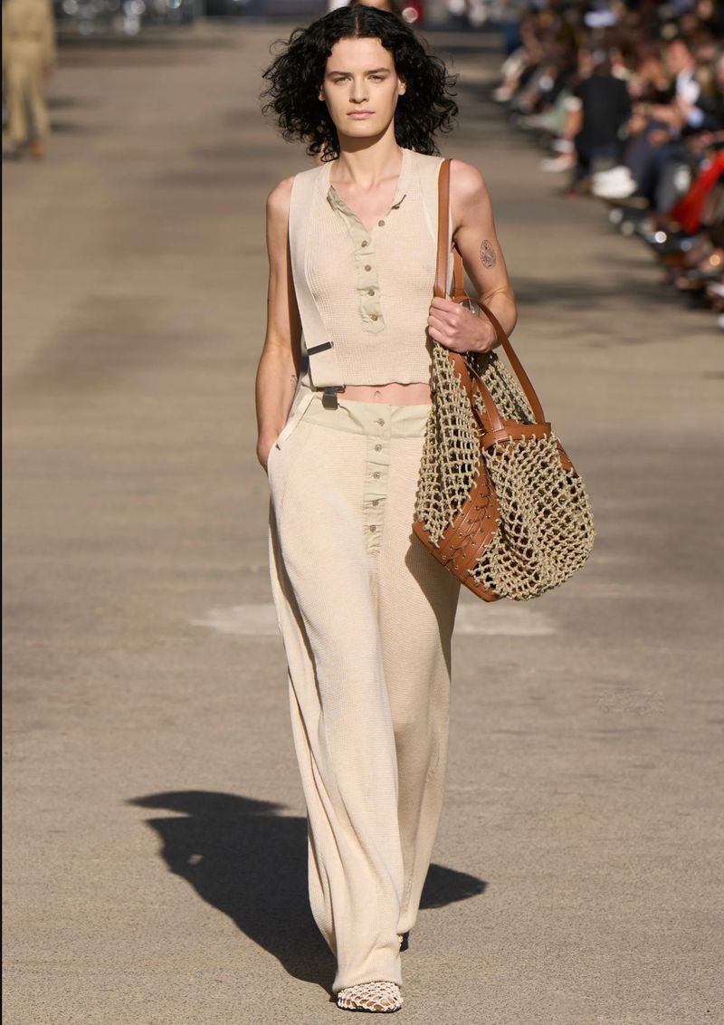 Stella McCartney S/S 24 Show (Stella McCartney)