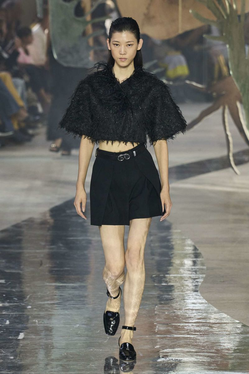 Shiatzy Chen S/S 24 Show (Shiatzy Chen)