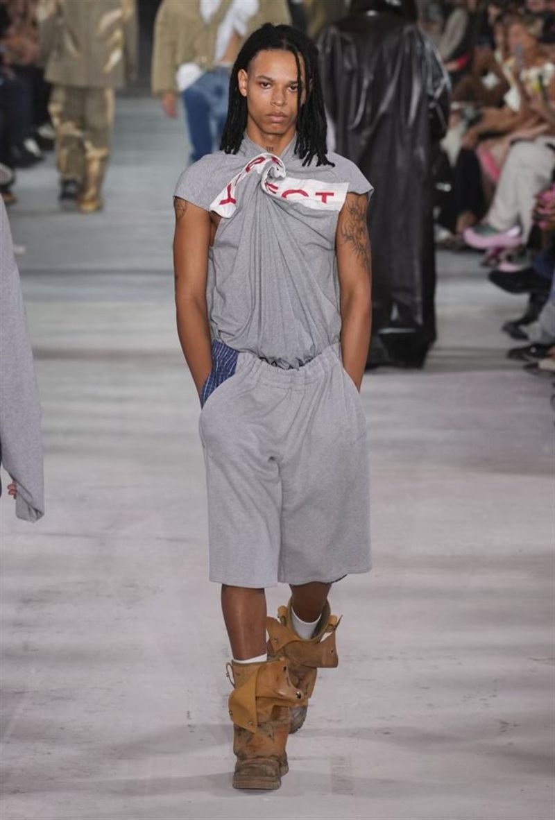 Y/Project S/S 24 Show (Y/Project)