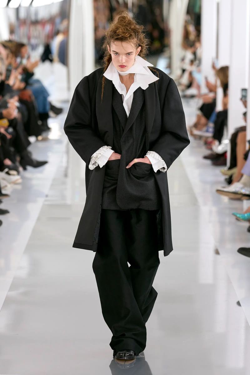 Maison Margiela S/S 24 Show (Maison Margiela)