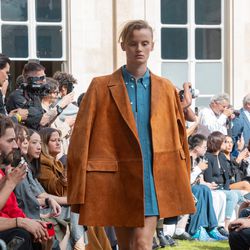 Saunders - Model Profile - Photos & latest news