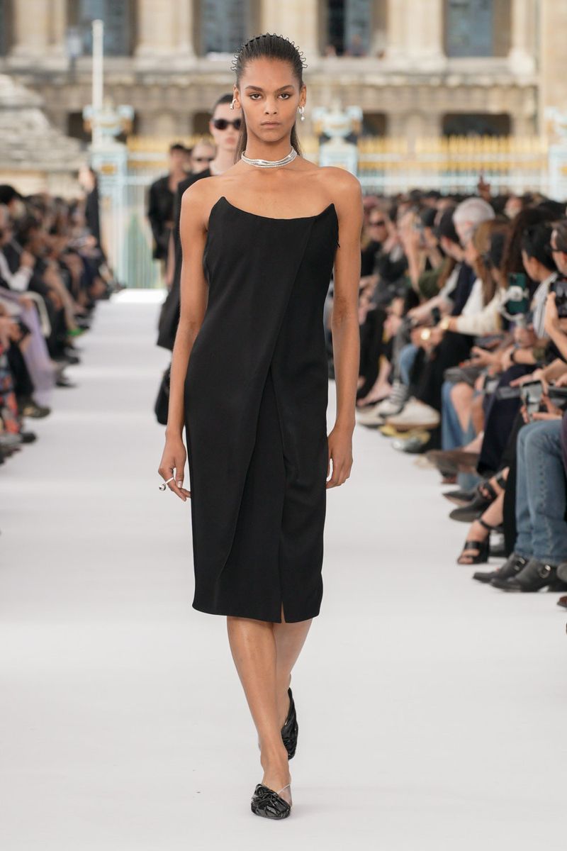Givenchy S/S 24 Show (Givenchy)