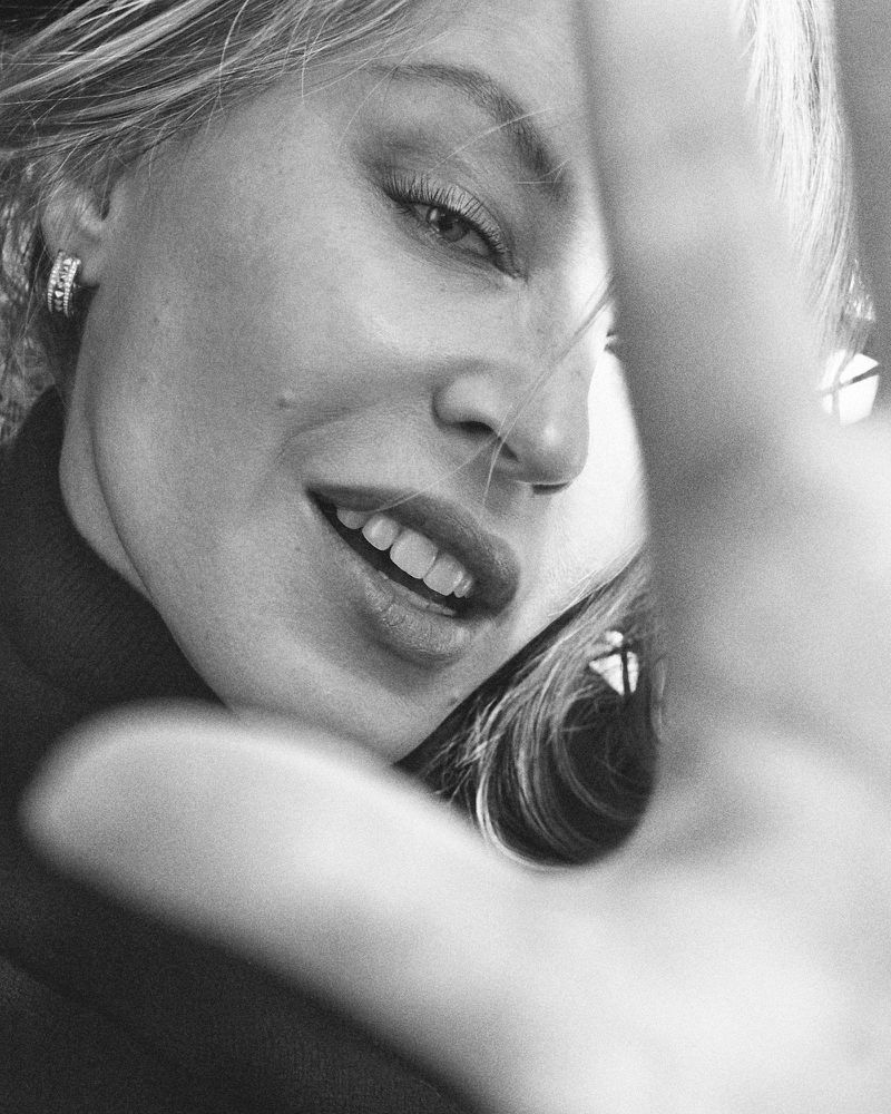 Come Into Her World (Vogue Australia)