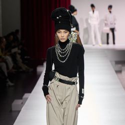 Sherry Shi - Model Profile - Photos & latest news