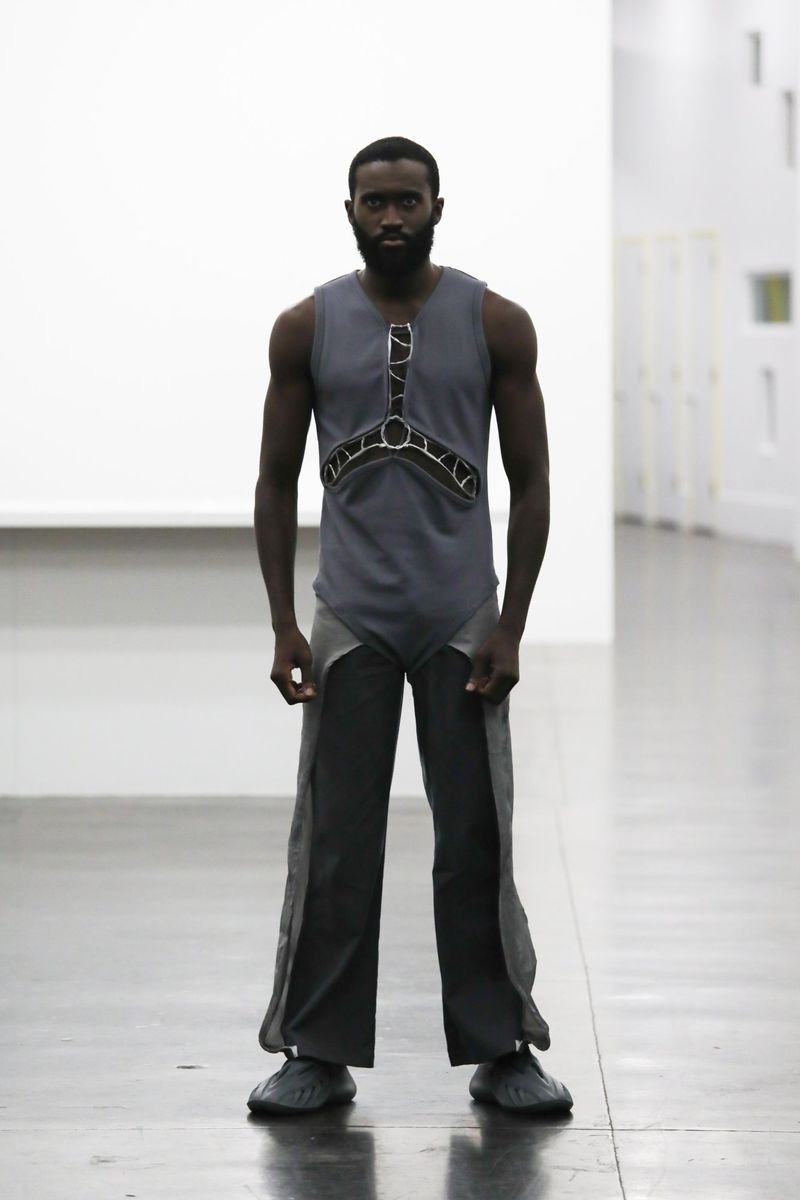 WE LAB and the Birth of an AI Fashion Show at NYFW (Vogue China online)