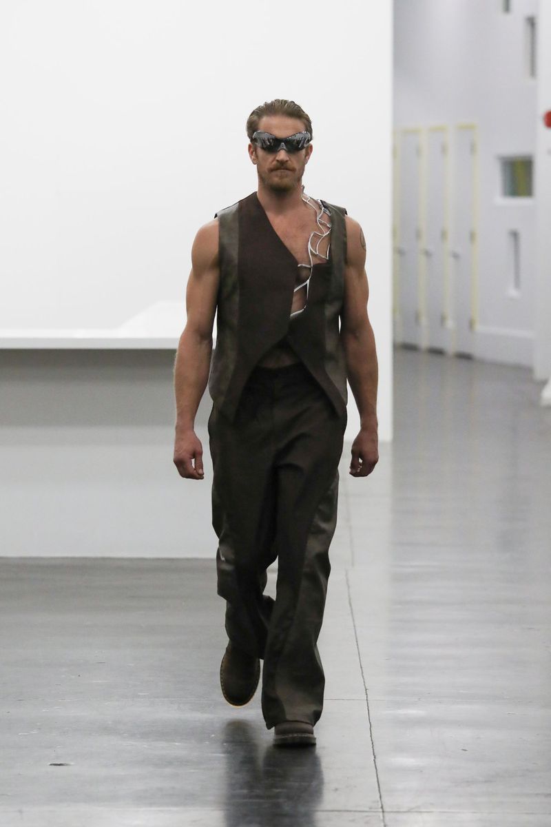 WE LAB and the Birth of an AI Fashion Show at NYFW (Vogue China online)