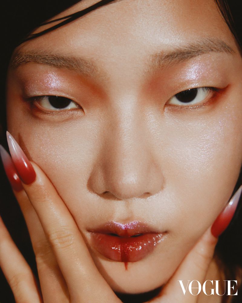 POWER MOVES (Vogue Hong Kong)