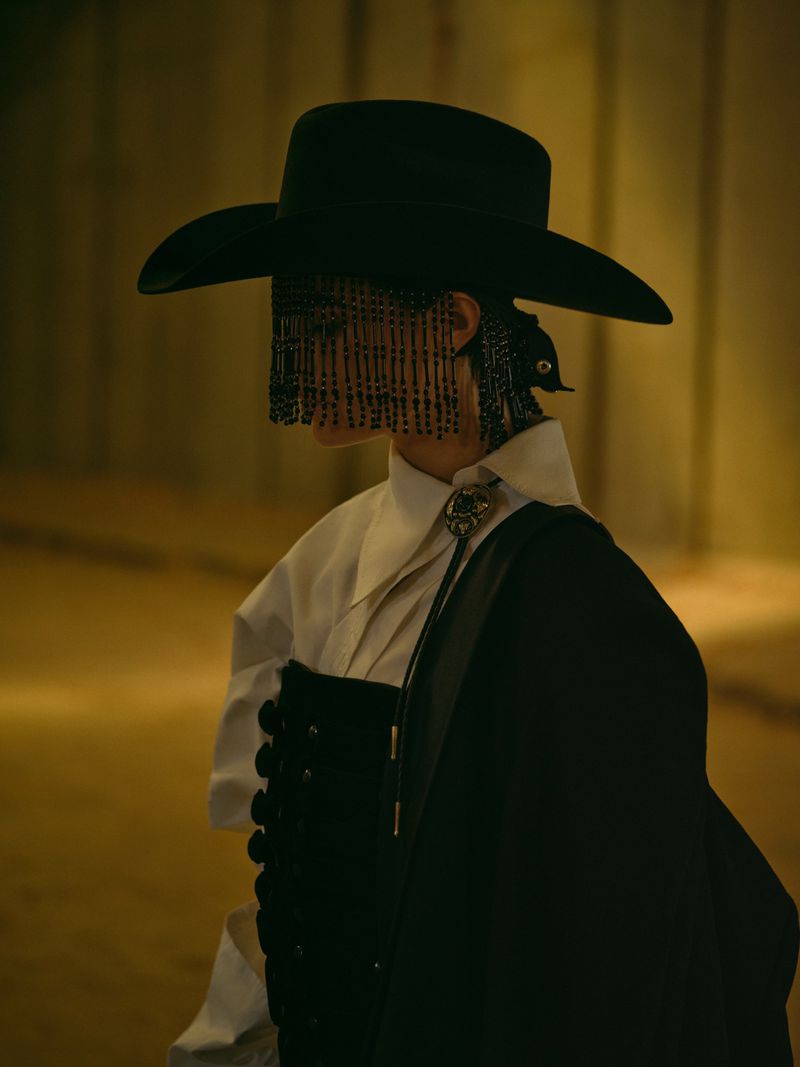 DUEL MAGAZINE: FARWEST by Shot by Amar (Various Editorials)