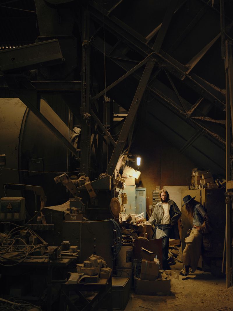 DUEL MAGAZINE: FARWEST by Shot by Amar (Various Editorials)