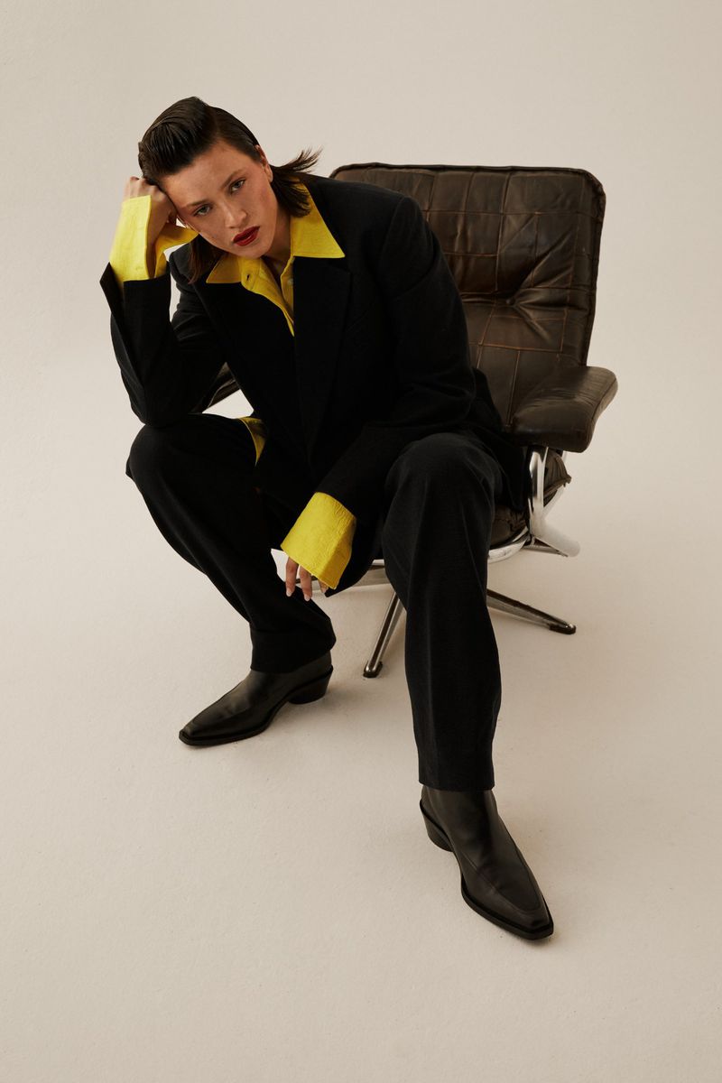 Clock in With Chic and Sophisticated Workwear (L'Officiel USA)