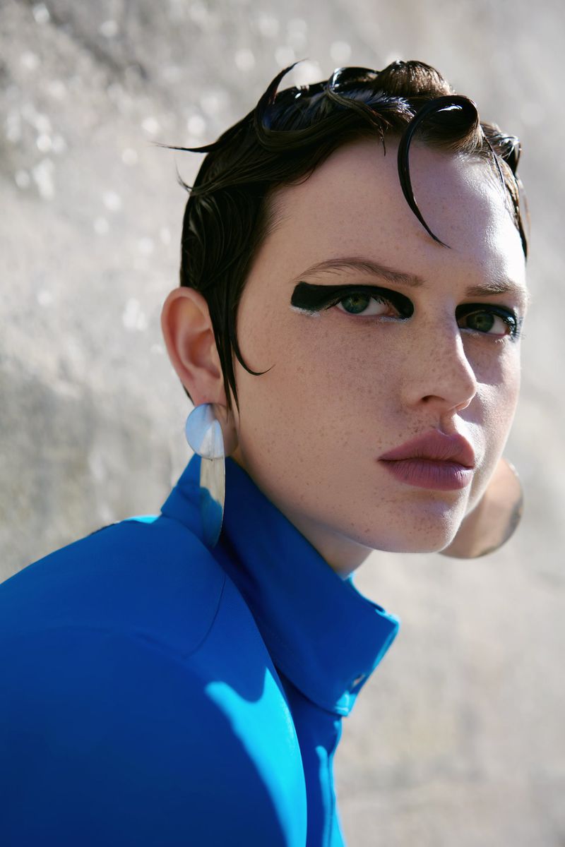 Social Misfit by Serena Mola (Vanity Teen Magazine)