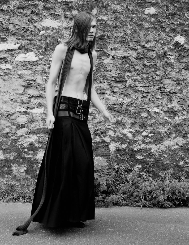 Photography Adam Peter Johnson (Replica Man Magazine)