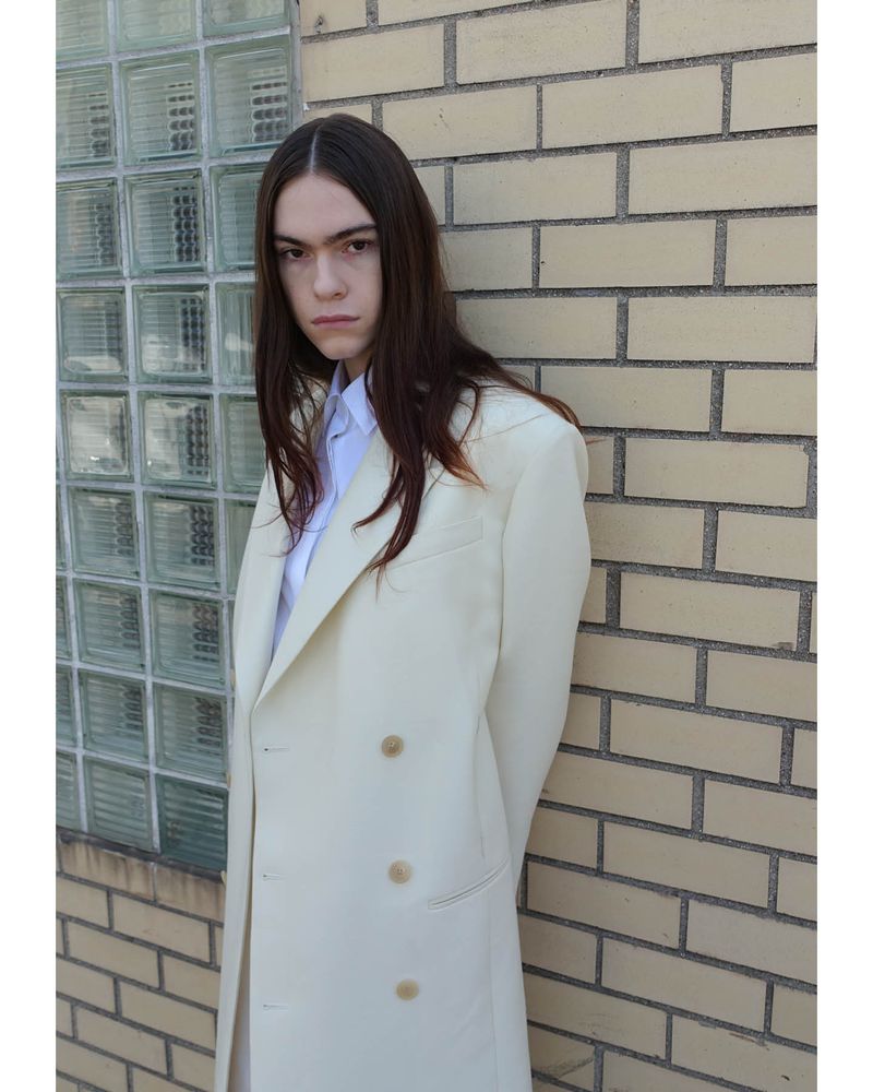 LOOK 196 LAIN (LOOK ONE)