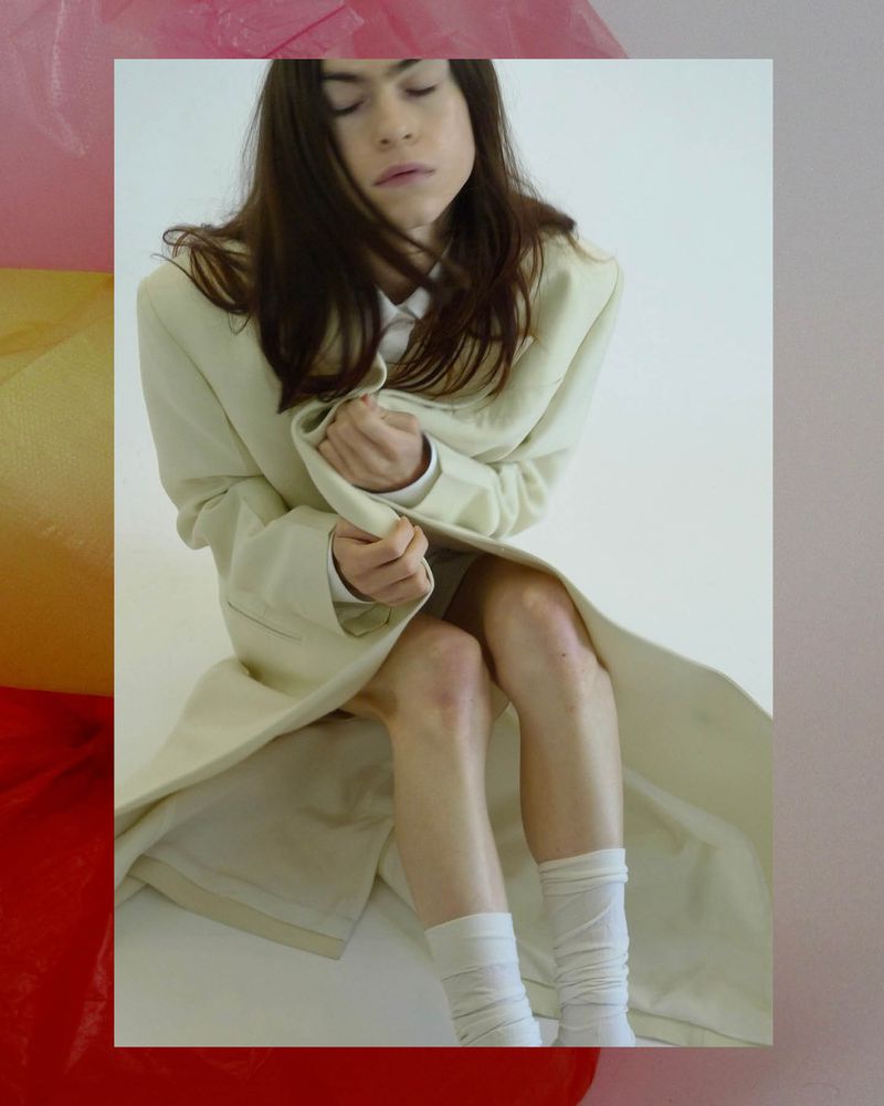 LOOK 196 LAIN (LOOK ONE)