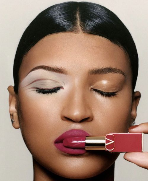 Ciarda Hall - Model Profile - Photos & latest news