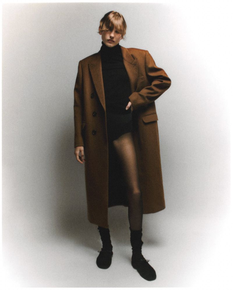 Nadine Kirilova Photographed by Mathieu Rainaud (Portrait)