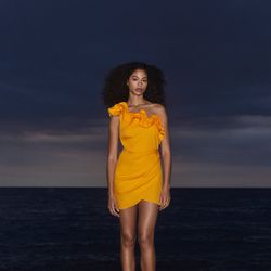 Zoë Thaets - Model Profile - Photos & latest news