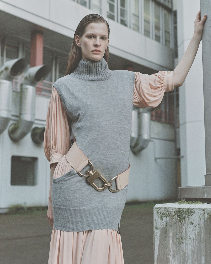 Form follows function (Numéro Netherlands)