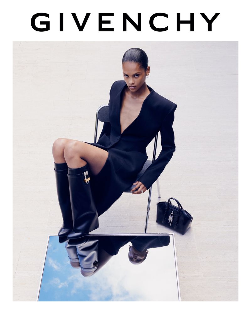 Givenchy Shark Lock (Givenchy)