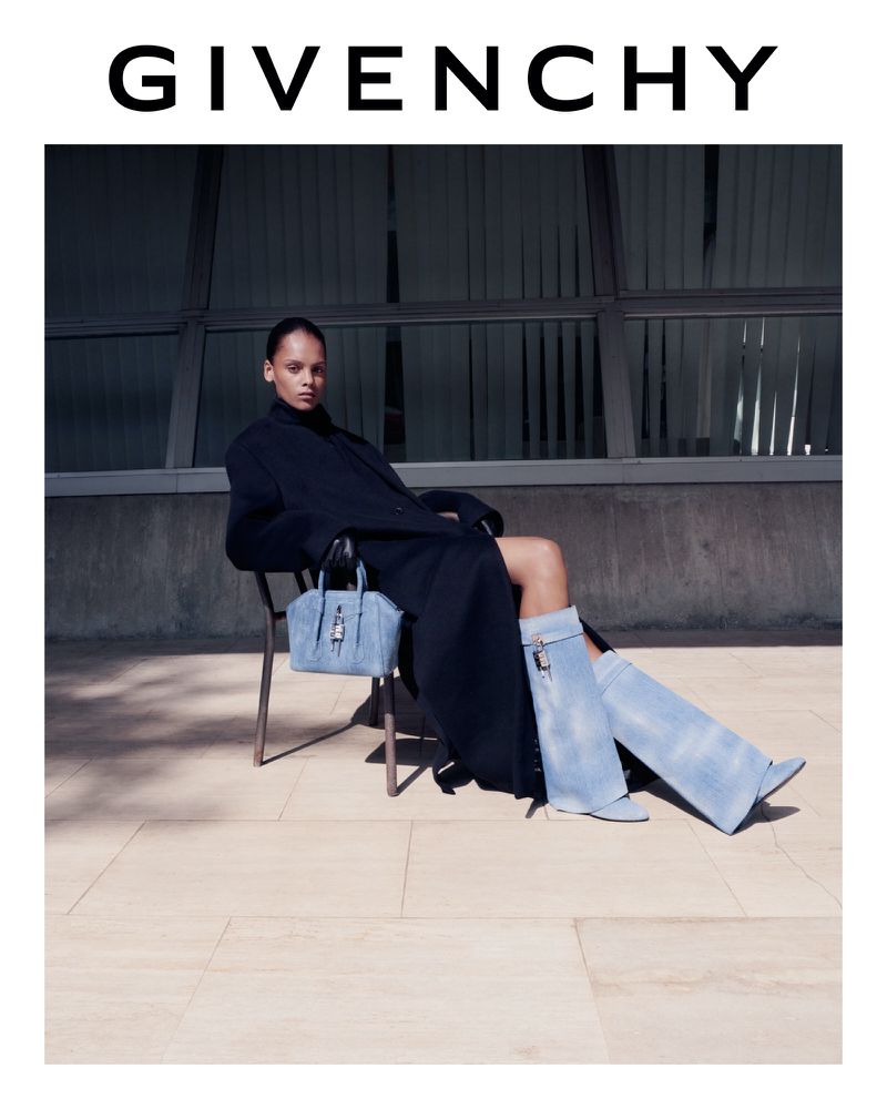 Givenchy Shark Lock (Givenchy)