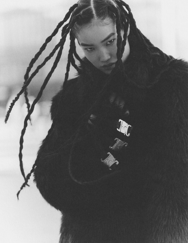 Back to Black (Sleek Magazine)