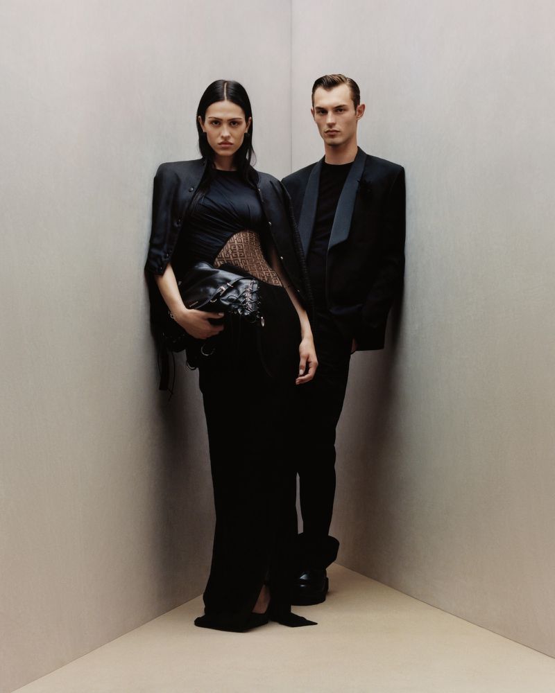 Givenchy Holiday 2023 Campaign (Givenchy)