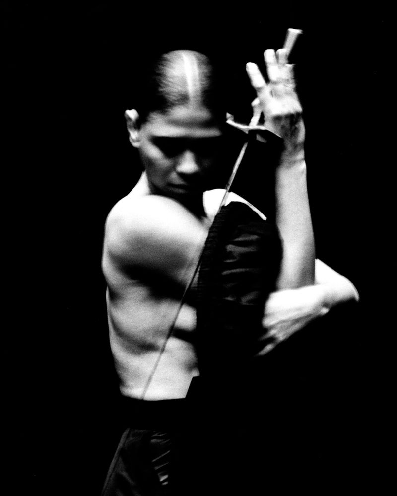 Avant Garde (More or Less Magazine)