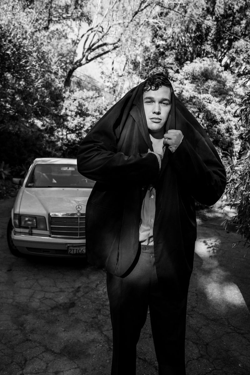 Austin Mahone (Iris Covet Book)