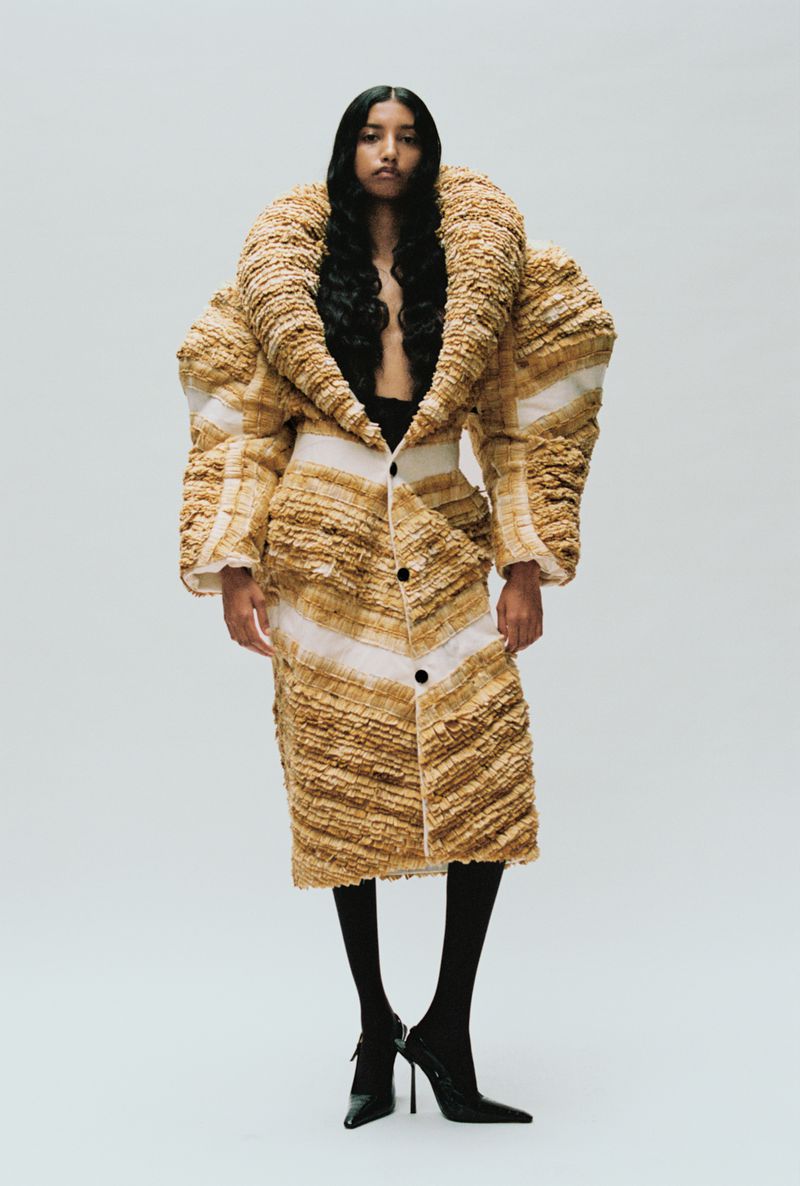 Minimalism Maximalism (Revue Magazine)