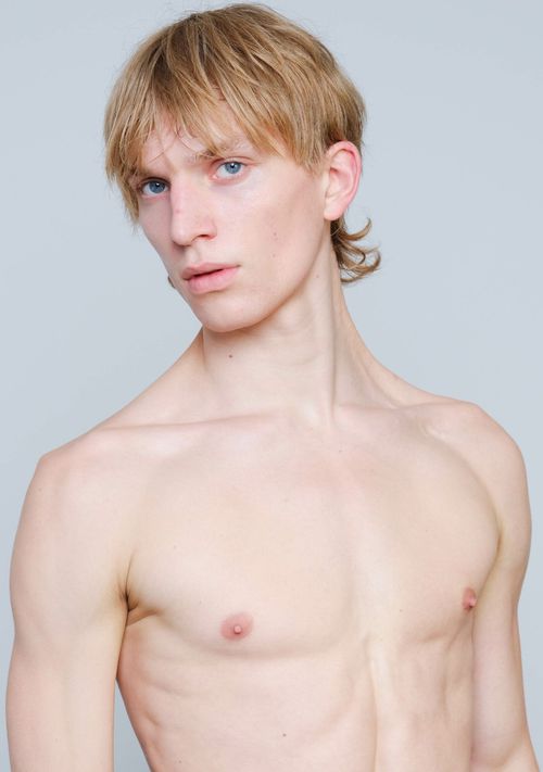 Aleksander Lukowski - Model - detail by client