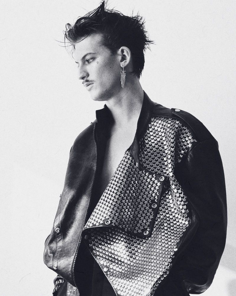 Gus Dapperton Makes Music to Survive by Anthony Urrea (Cero Magazine)