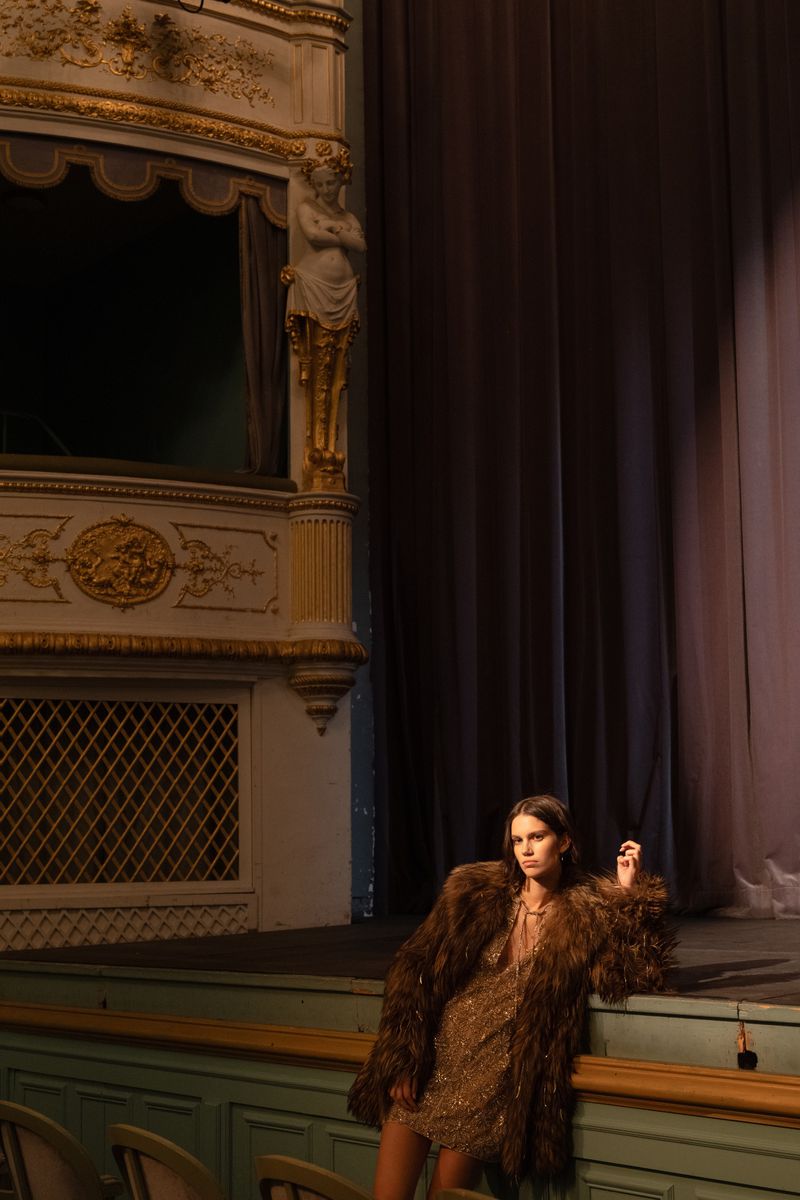 CELINE TAKES CENTRE STAGE (Mojeh Magazine)