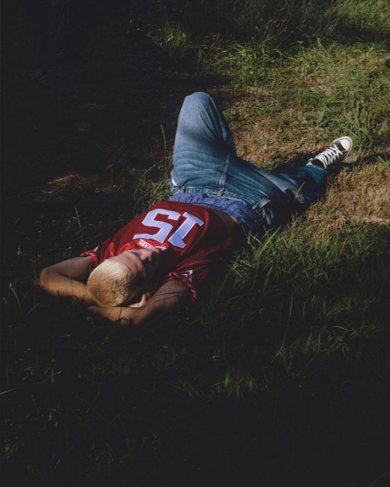 Dive Trip by Mattia de Benedictis (Sicky Magazine)