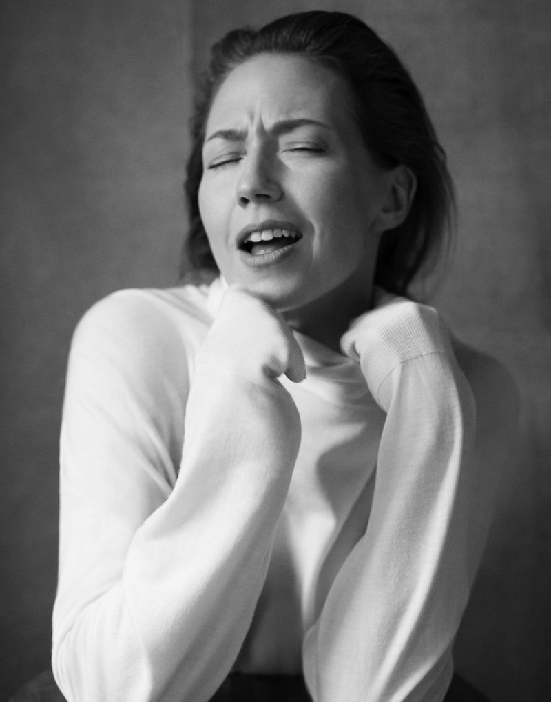 Carrie Coons (Amazing Magazine)