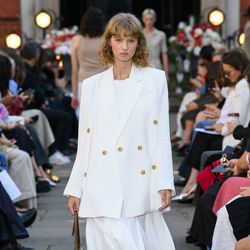 Marie Kohn - Model Profile - Photos & latest news