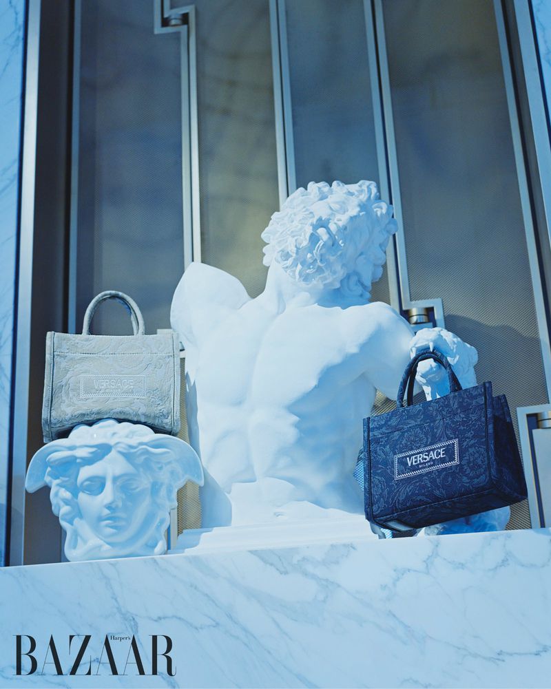 VERSACE Holiday (Harper's Bazaar Korea)