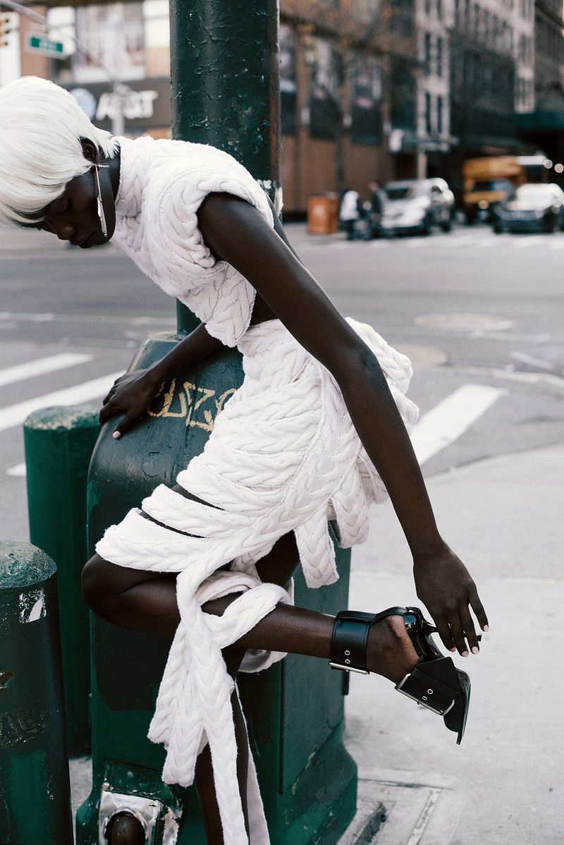 Ayak (Numéro Netherlands)