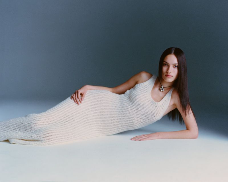 Lost In Red (Elle Mexico)