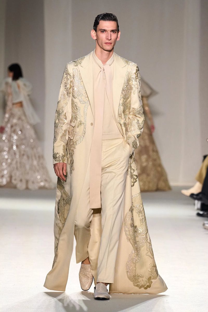 Elie Saab Haute Couture Spring 2023 Show (Elie Saab)