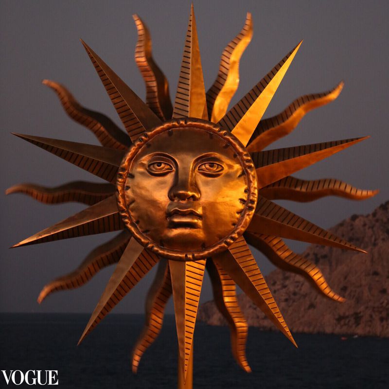 JEFF KOONS: APOLLO (VOGUE.com)